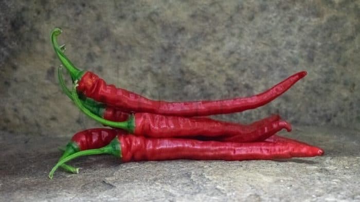 Longhorn Peppers | Chili Type, Scoville, Flavor, Uses